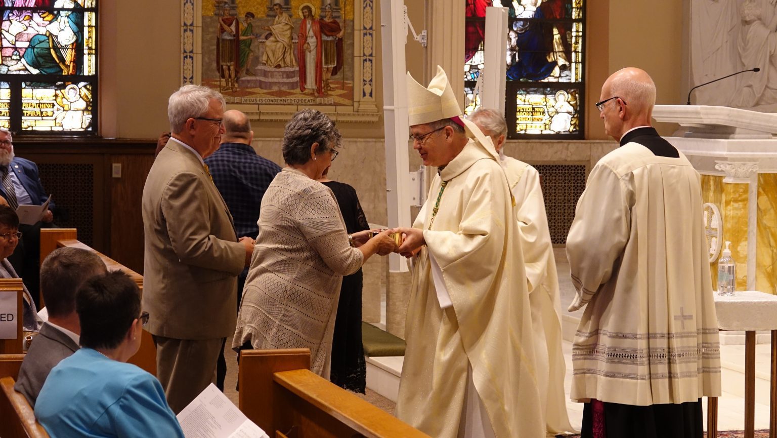 Married couples mark milestone anniversaries at Cathedral Mass ...