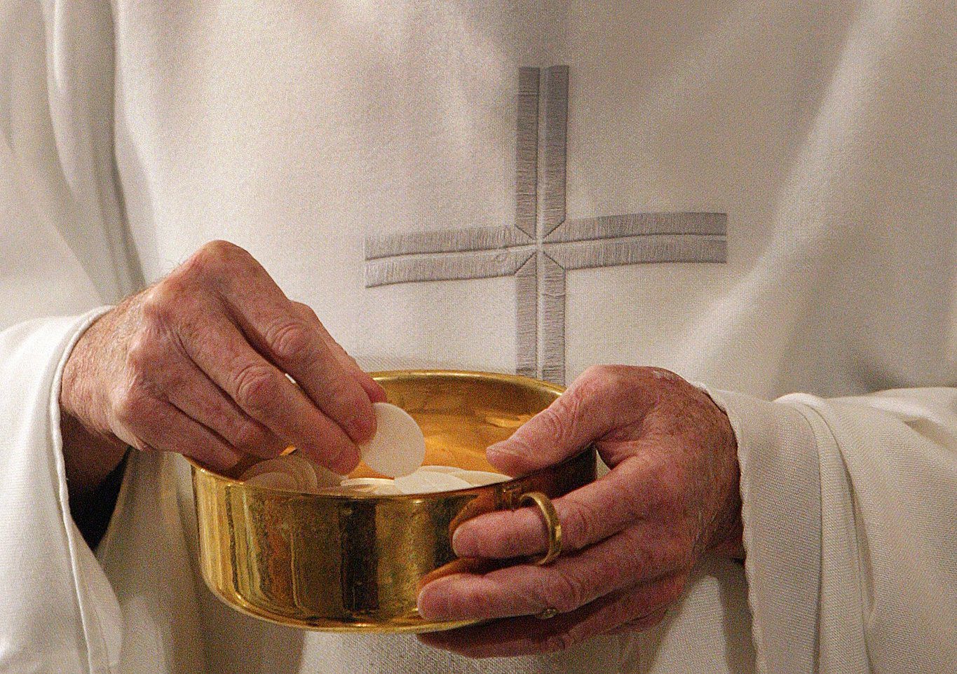 Extra Ordinary Minister of Communion Training Session – Diocese of Scranton