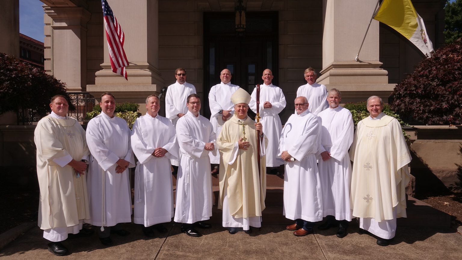 Nine diaconate candidates instituted as acolytes – Diocese of Scranton