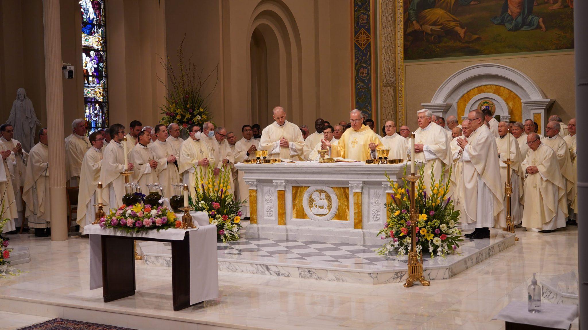 At Chrism Mass, Diocesan priests thanked for their witness to faith ...