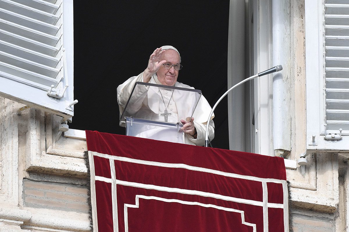 ‘No’ to war, rearmament; ‘yes’ to development, jobs, pope says ...