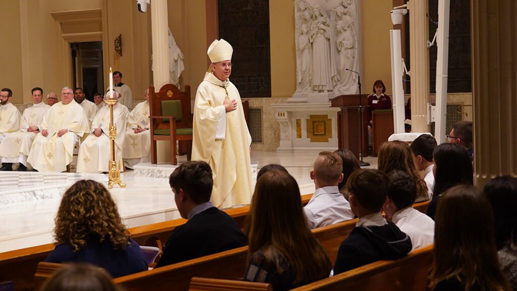 Nearly 600 young adults being honored for service in their parishes and ...