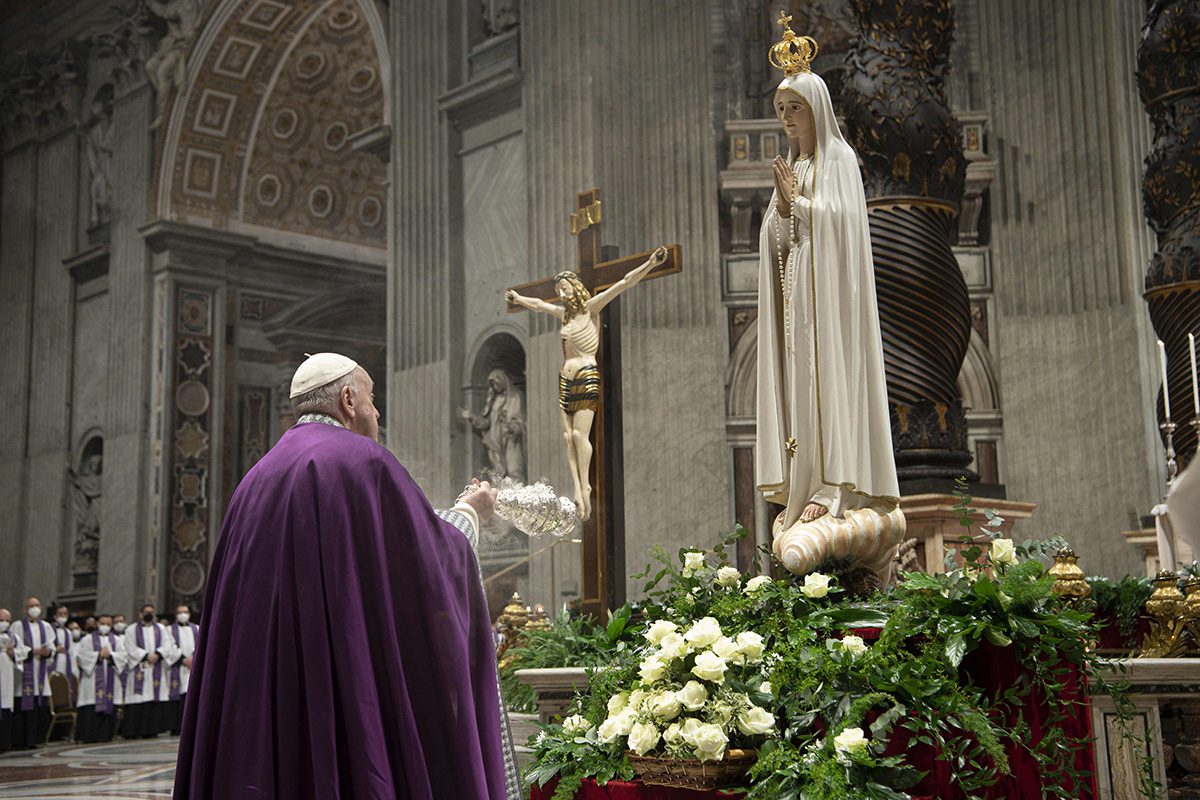 Pope asks Catholics to renew consecration of world to Mary every March ...