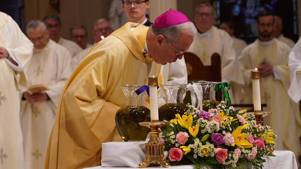 Chrism Mass symbolizes oneness of clergy, religious faithful in Christ ...