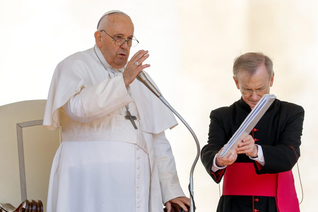 Pray at Pentecost for courage to evangelize, pope says – Diocese of ...