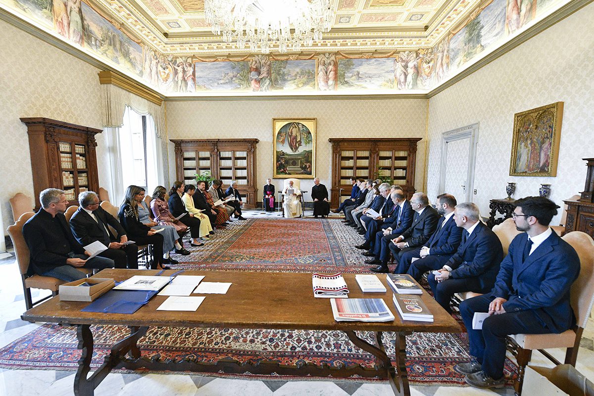 Pope: Quick change of course necessary to beat climate change – Diocese ...