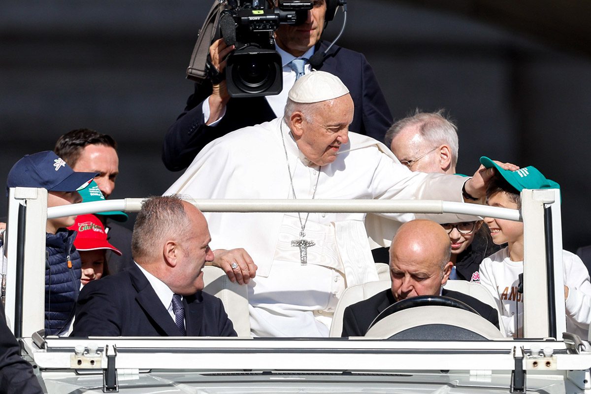 Pope to undergo surgery for hernia, expected to remain in hospital ...
