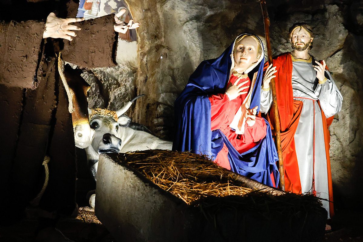 Contemplate the greatness of God’s love in the simplicity of a creche ...