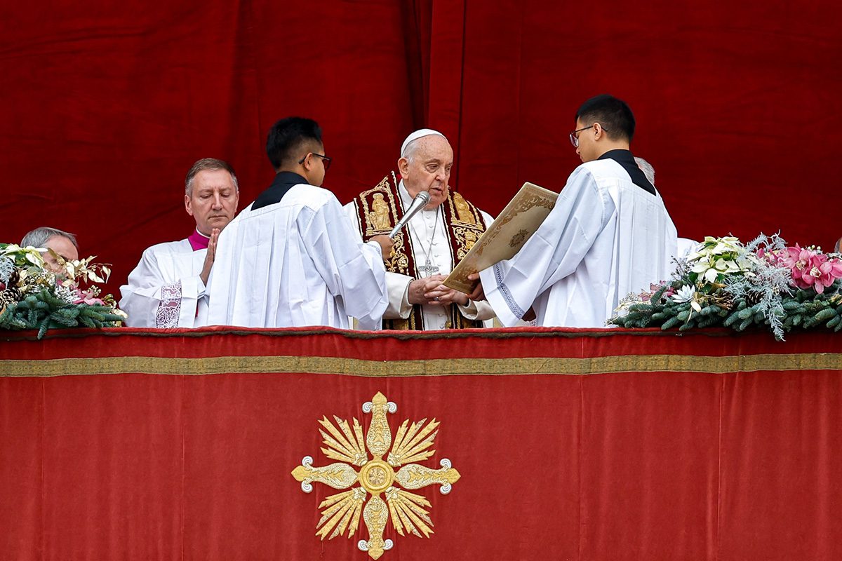 Pope’s Christmas message: Say ‘yes’ to the Prince of Peace, ‘no’ to war ...