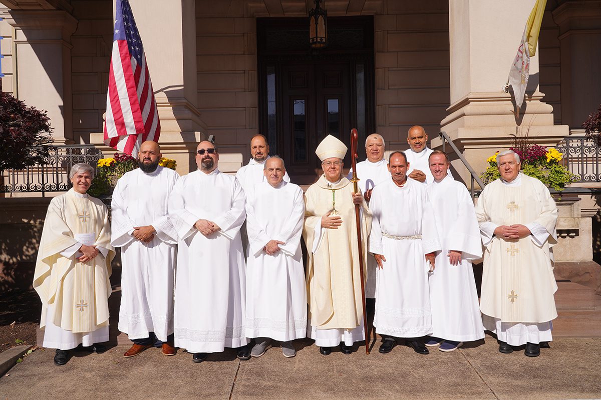 During Rite of Acolyte, eight men move closer to diaconate – Diocese of ...