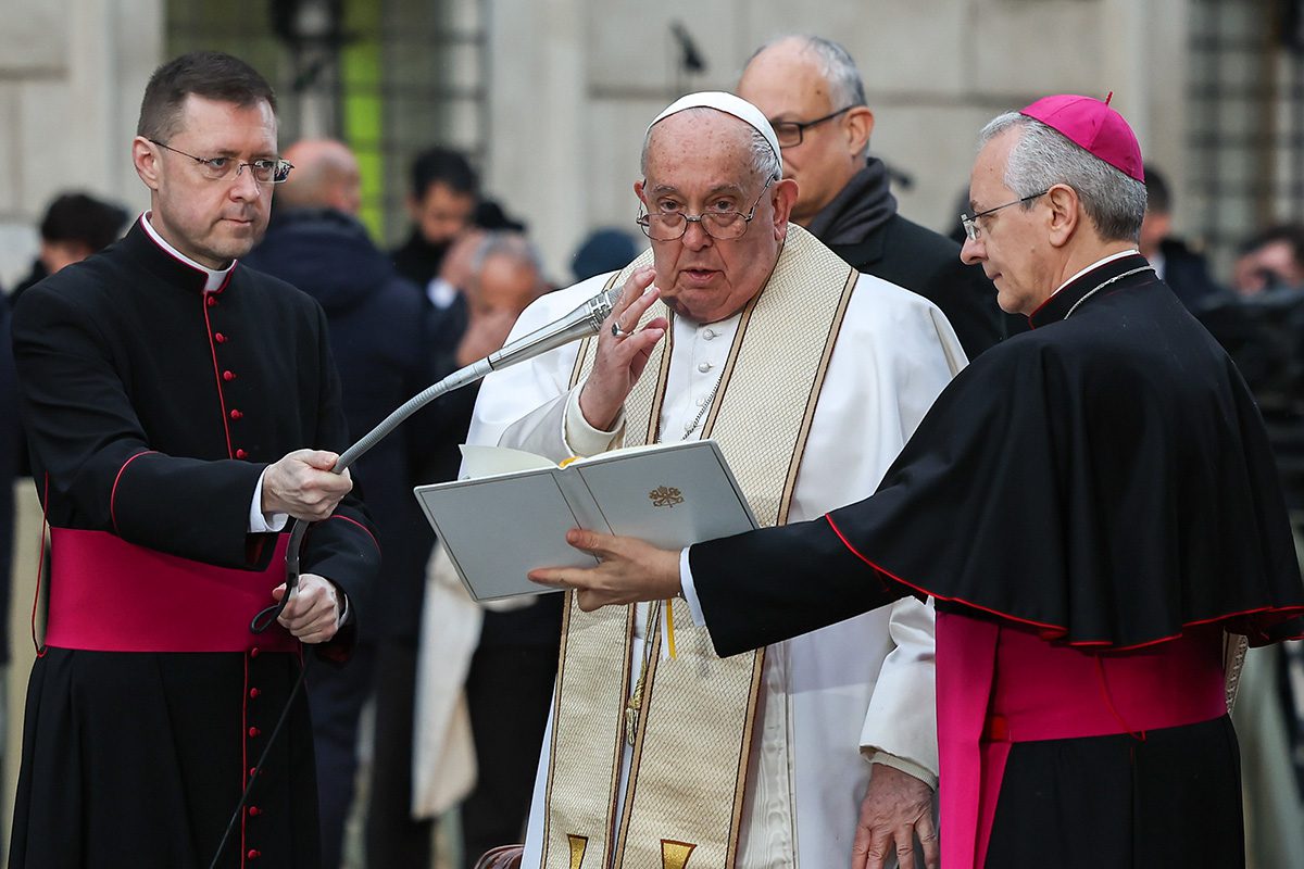 Amid Christmas and Jubilee preparations, prepare your hearts, pope says ...