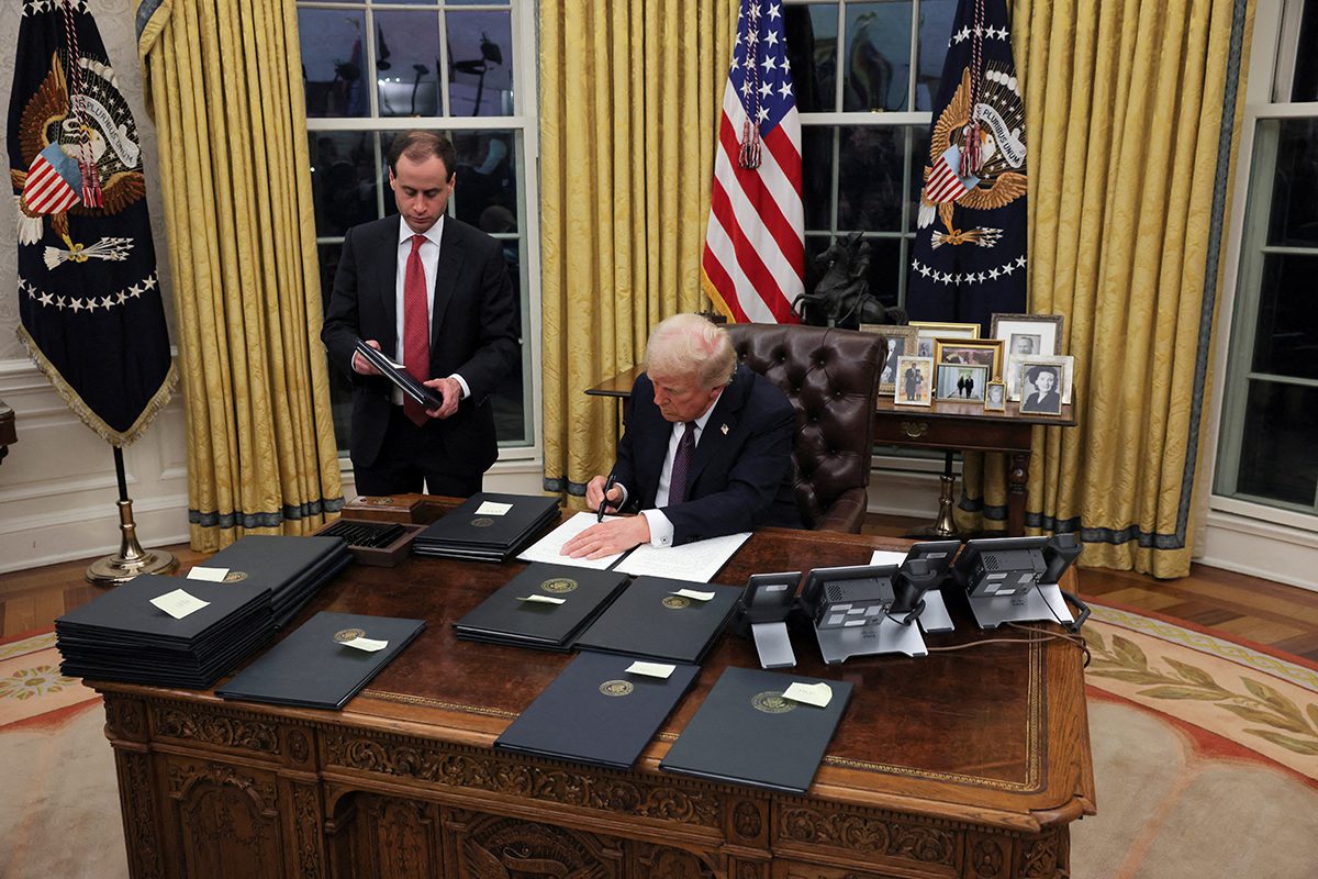 Trump signs executive order directing government to only recognize two ...