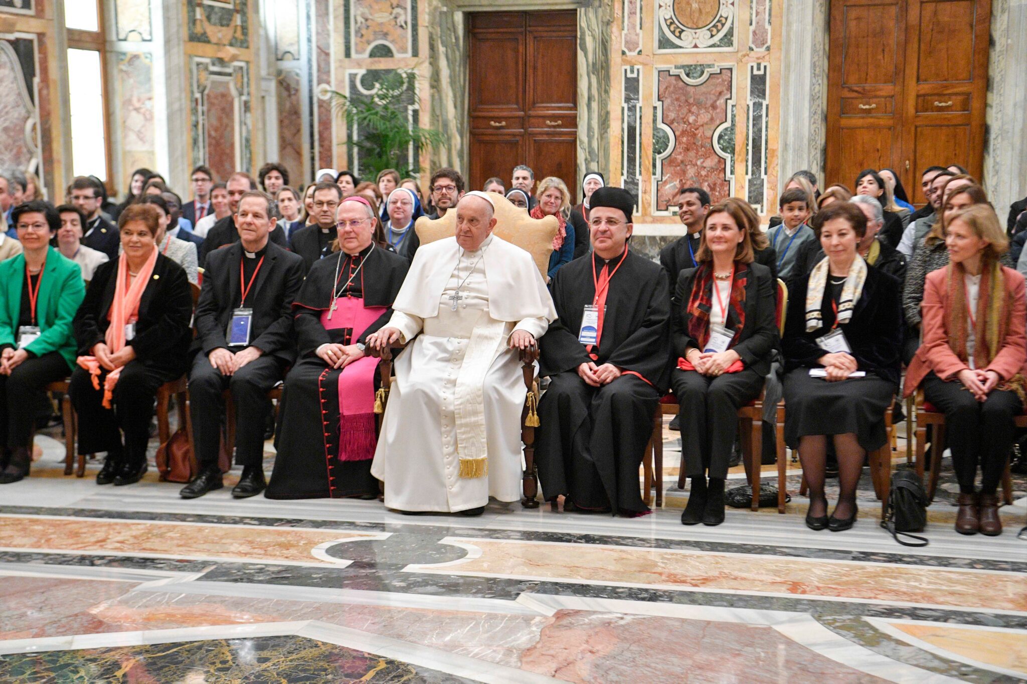 While holding line on priesthood, Pope Francis promoted women’s roles ...