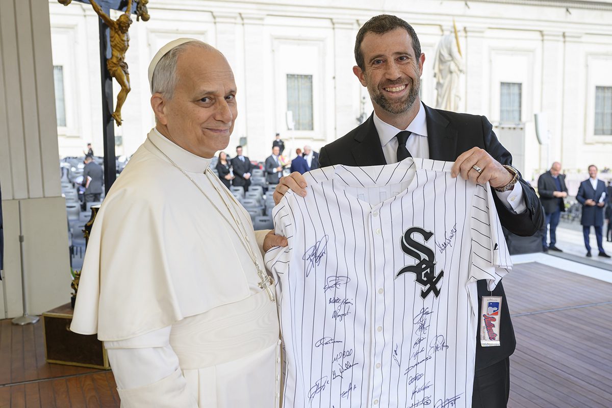 White Sox co-owner says pope told him he’d ‘love to’ throw a season ...